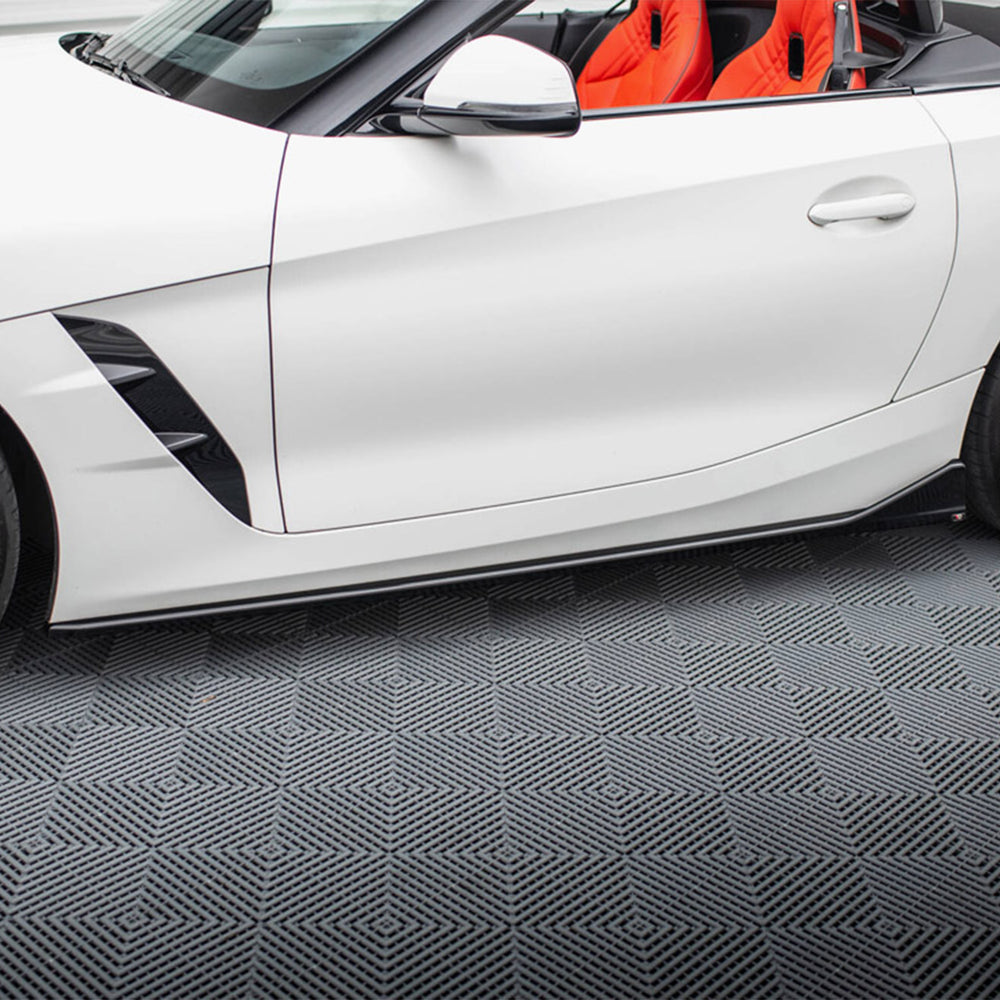 Maxton Design BMW G29 Z4 LCI Gloss Black Side Skirts