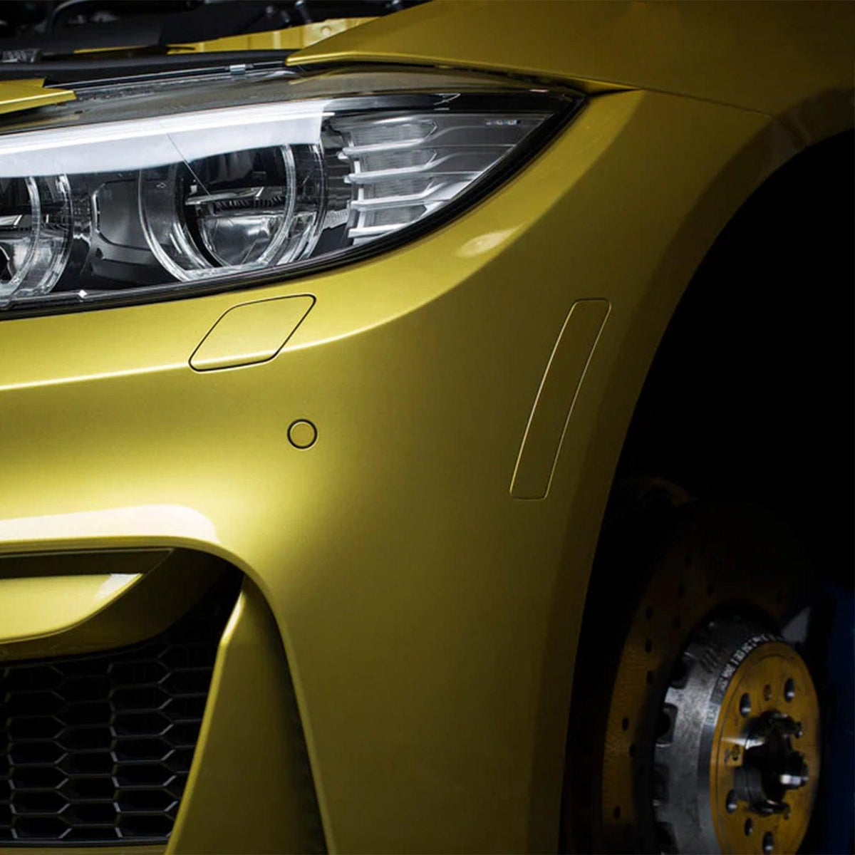 IND BMW M3/M4 Painted Front Reflector Set (F80/F82/F83)