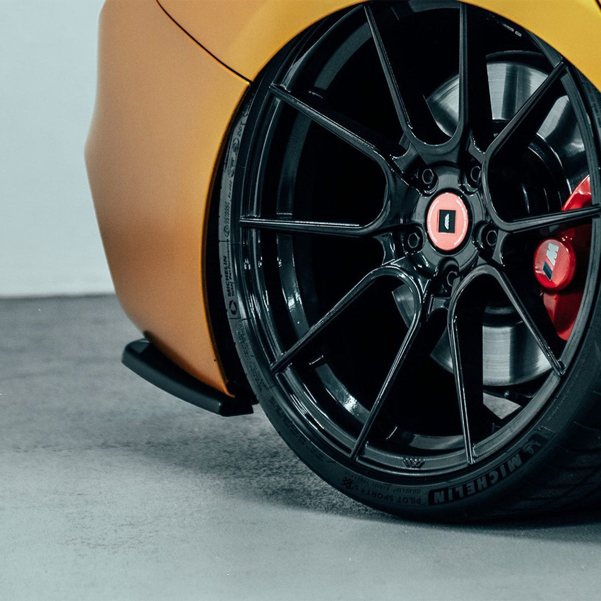 ZAERO Design BMW M135i M140i LCI Gloss Black Rear Splitters